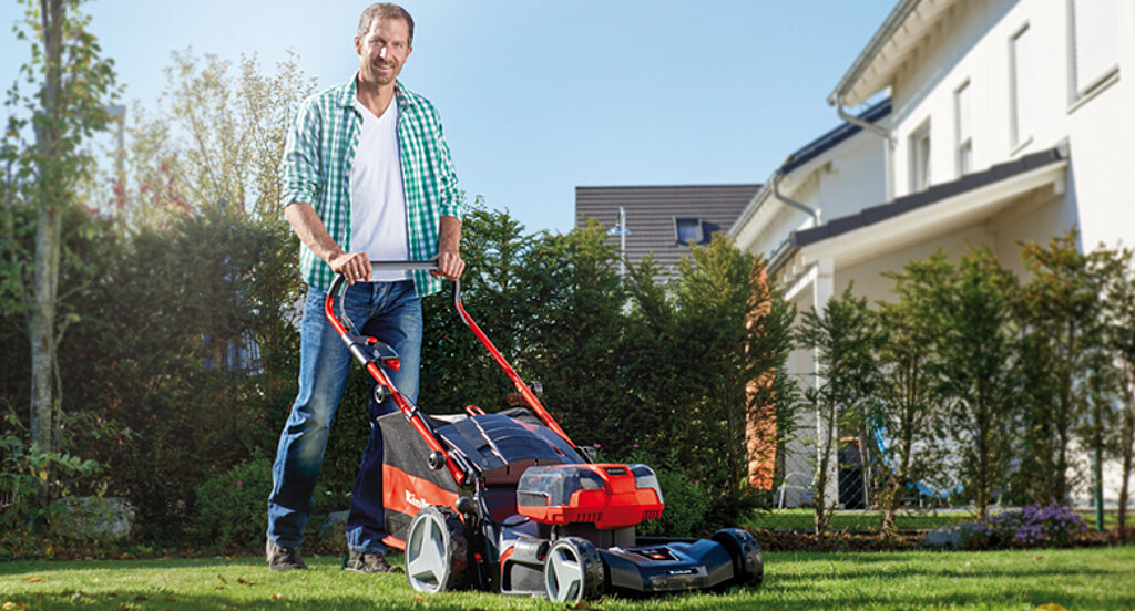 High-quality lawn mowers with petrol, electric or battery operation ...